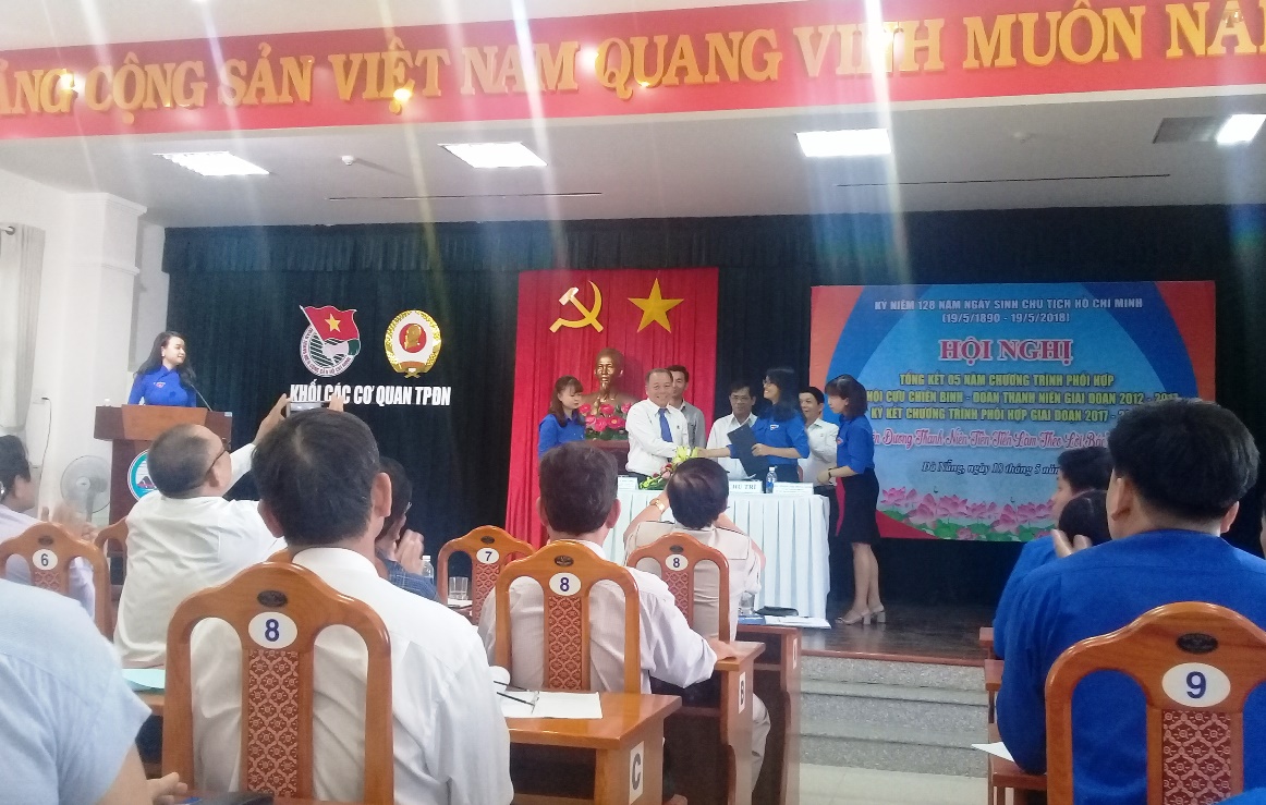 Hội CCB và Đoàn Thanh niên tổng kết giai đoạn 2012-2017 – AVuongJSC